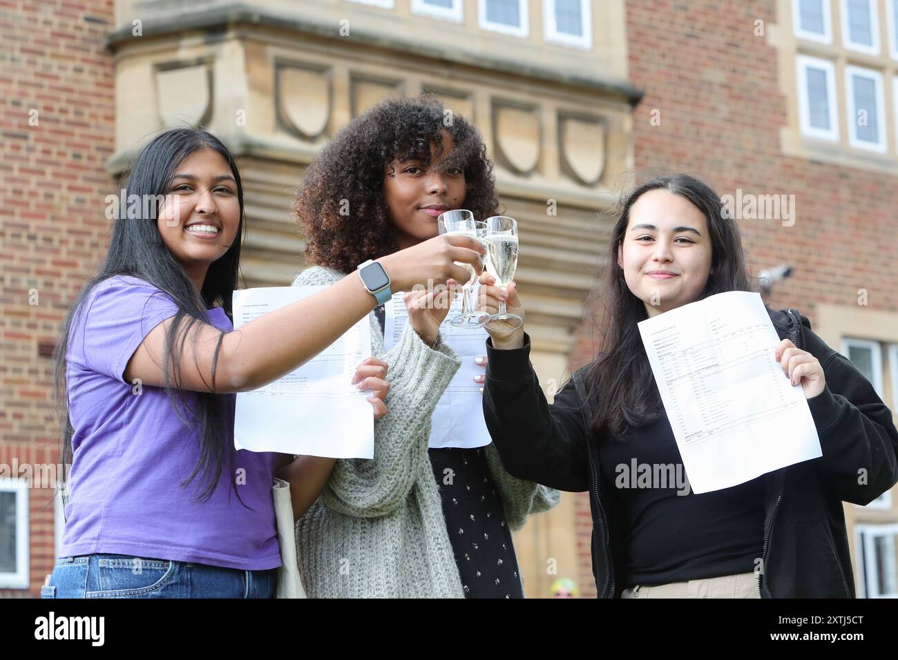 Birmingham, UK. 15th Aug, 2024. A level students Shreya Srininvas ...