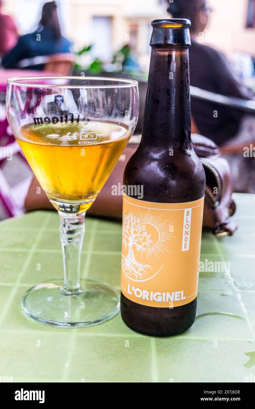 Loriginel blonde hi-res stock photography and images - Alamy