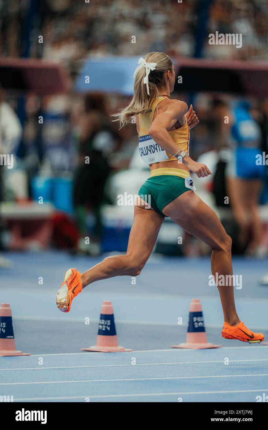 Gabija Galvydytė participating in the 800 meters at the Paris 2024 ...