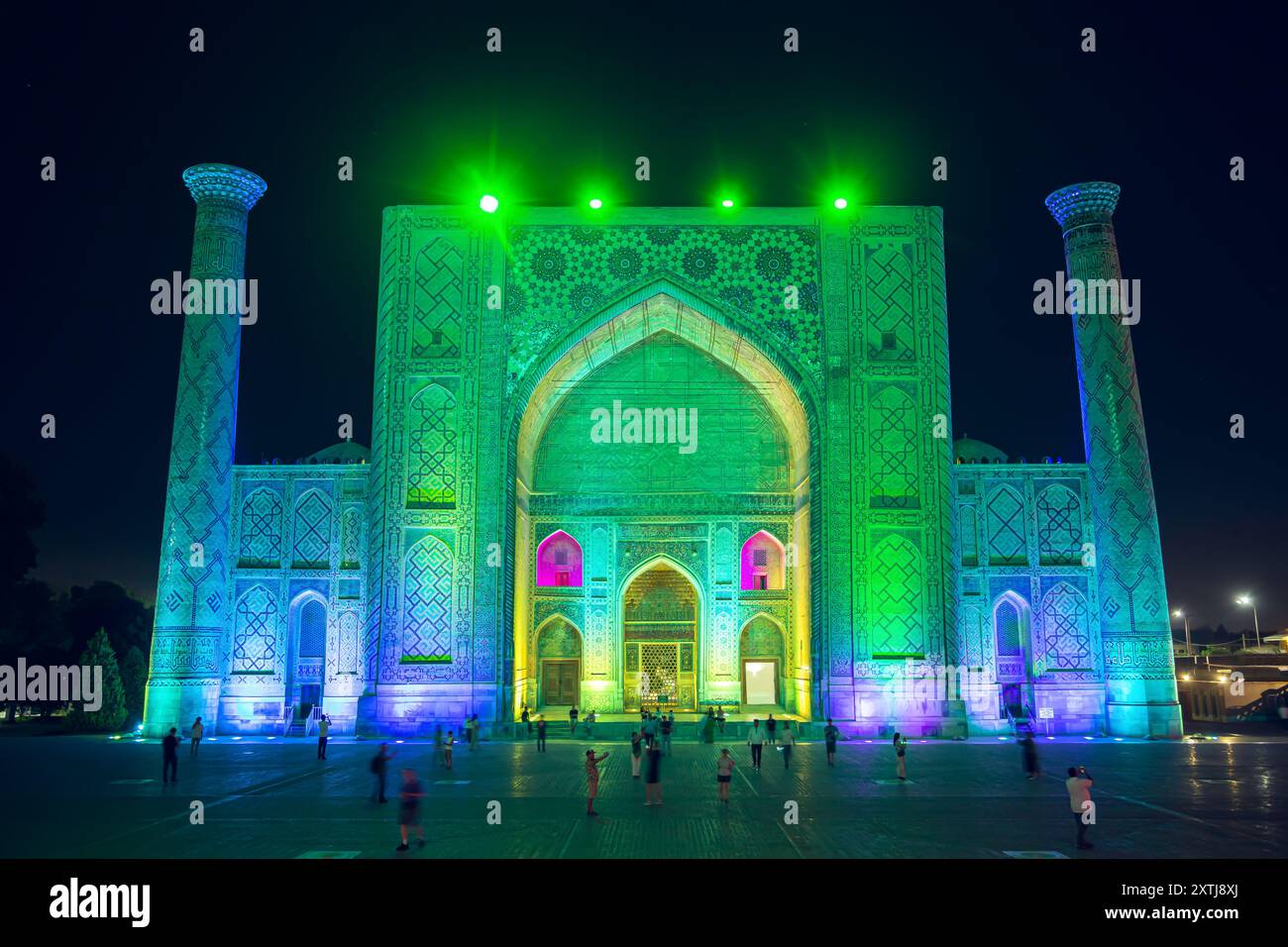 Light show on the facades of the madrasahs of Registan Square ...
