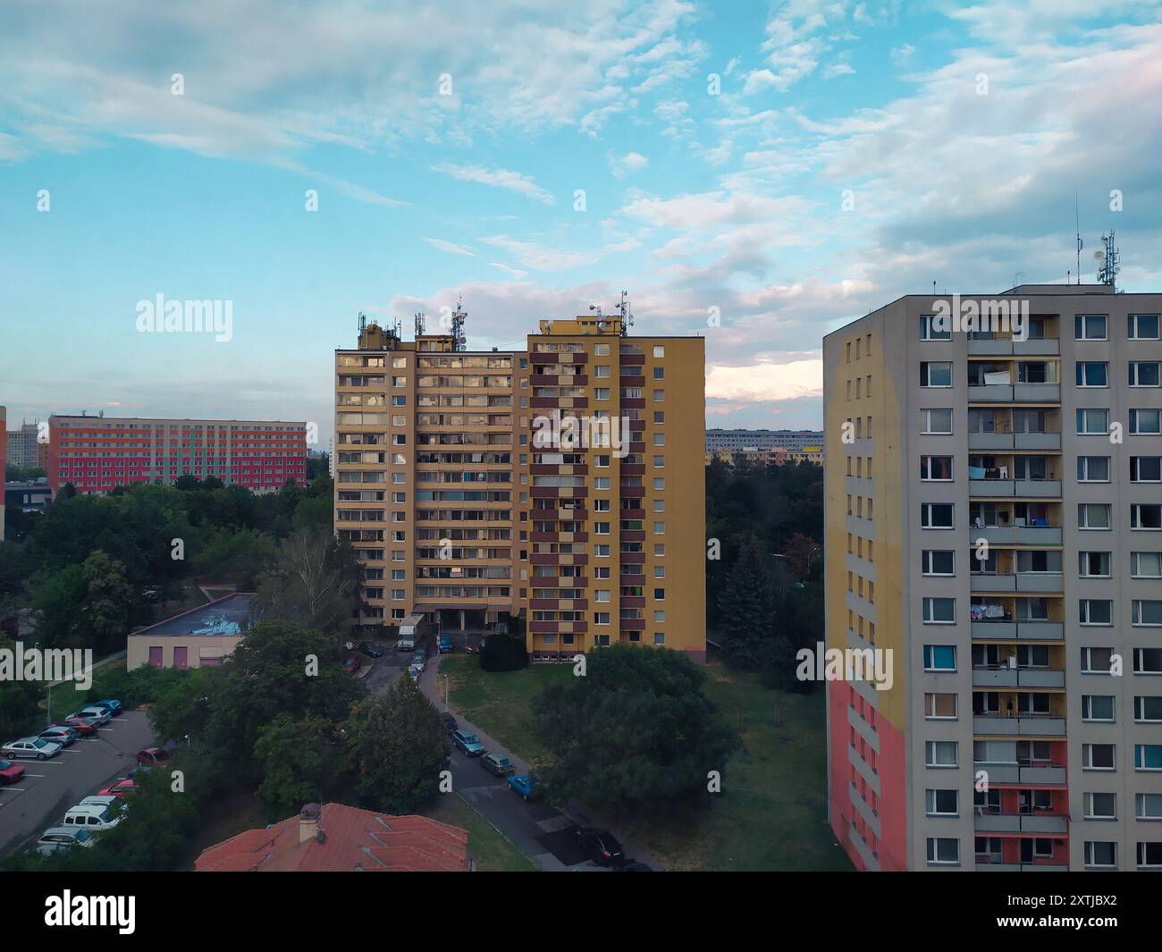 Tall apartment buildings hi-res stock photography and images - Alamy