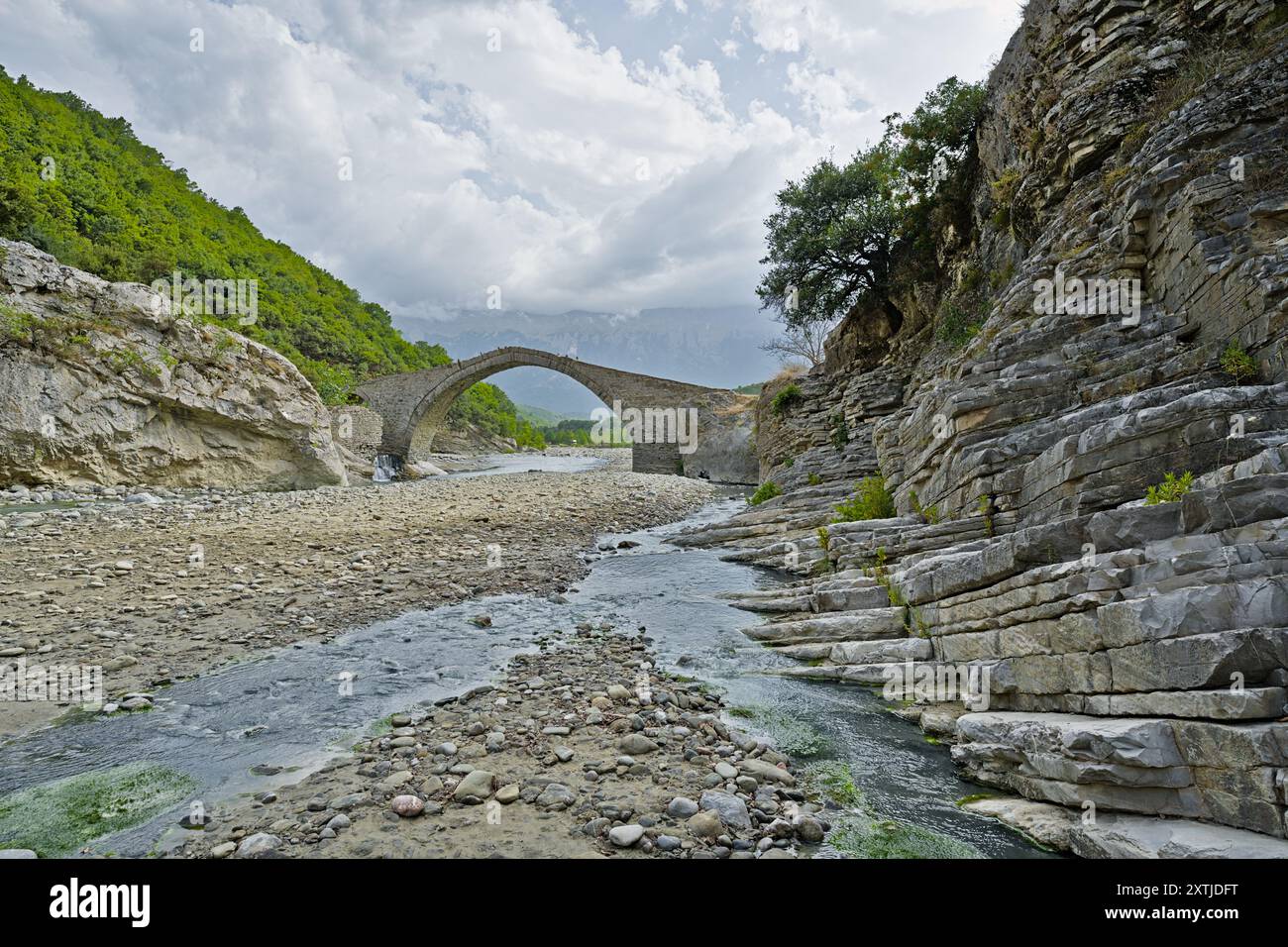 Kadiut bridge hi-res stock photography and images - Alamy