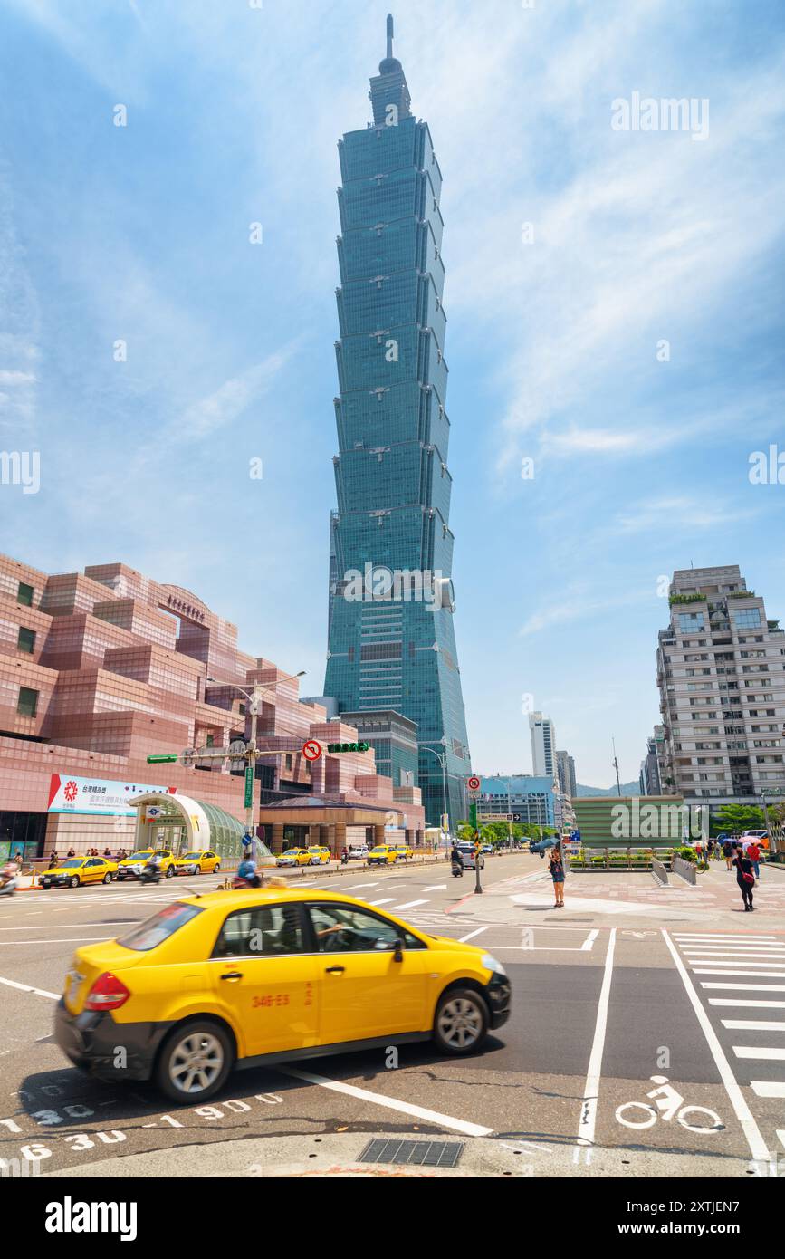 Amazing view of Taipei 101. Landmark of Taiwan Stock Photo - Alamy
