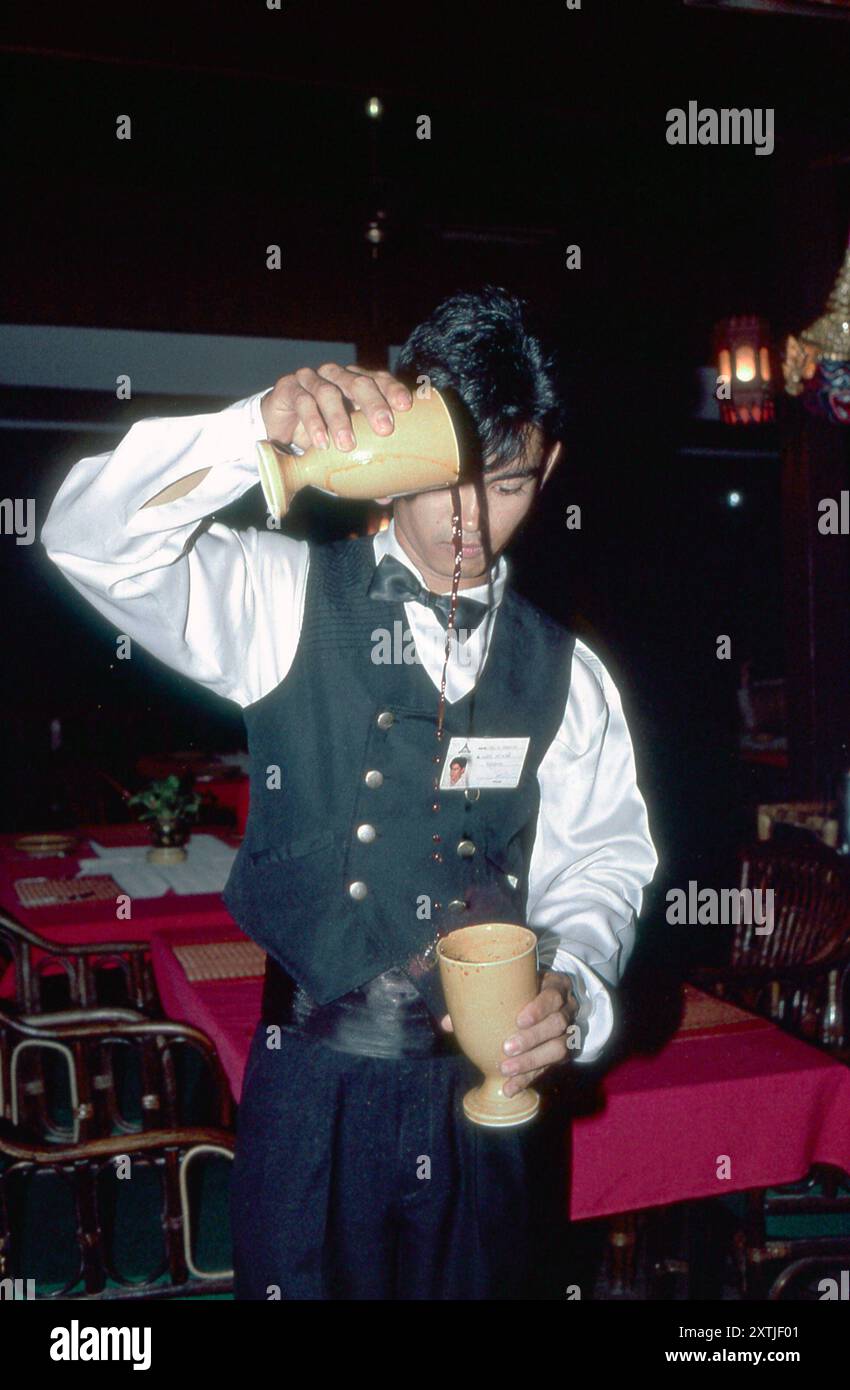 Ruen thai show hi-res stock photography and images - Alamy