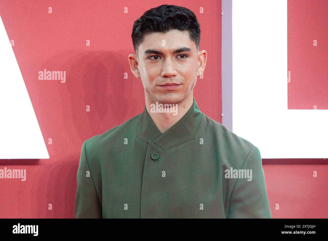 Cast member archie renaux hi-res stock photography and images - Alamy