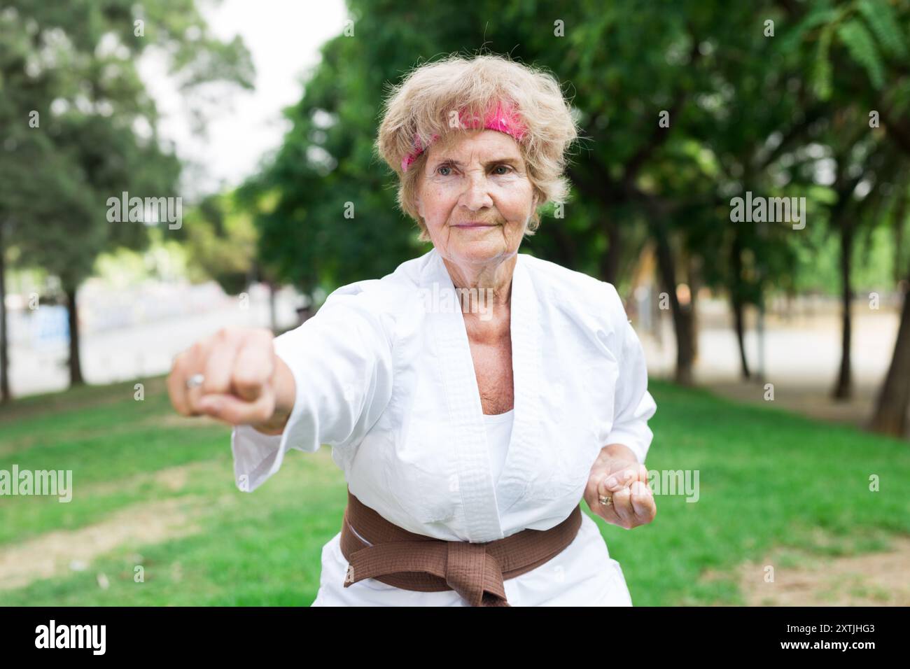 Woman in karate suit hi-res stock photography and images - Alamy