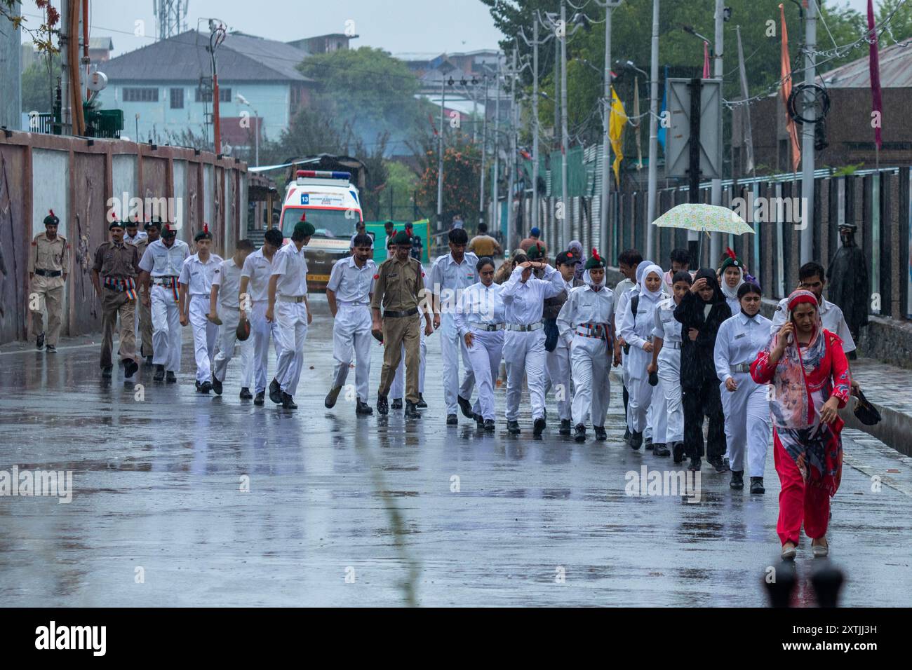 Srinagar, India. 15th Aug, 2024. Members of National Cadet Corps (NCC ...