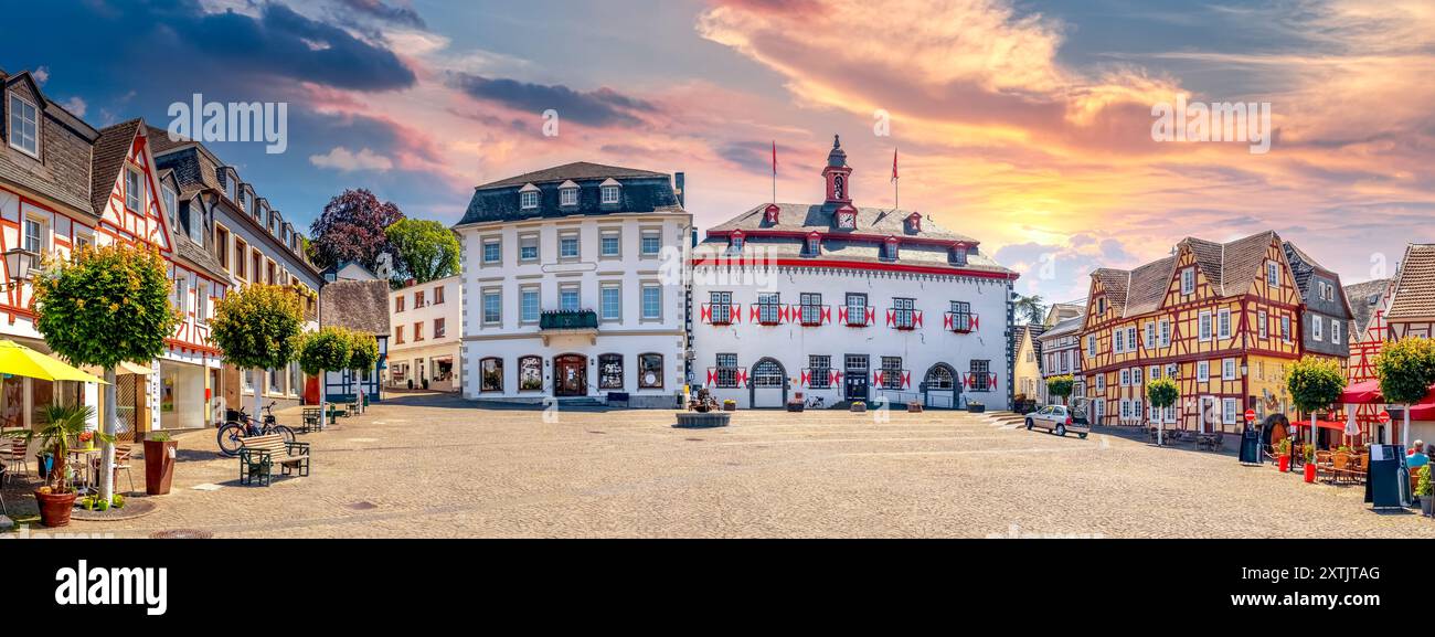 Old city of Linz am Rhein, Germany Stock Photo - Alamy