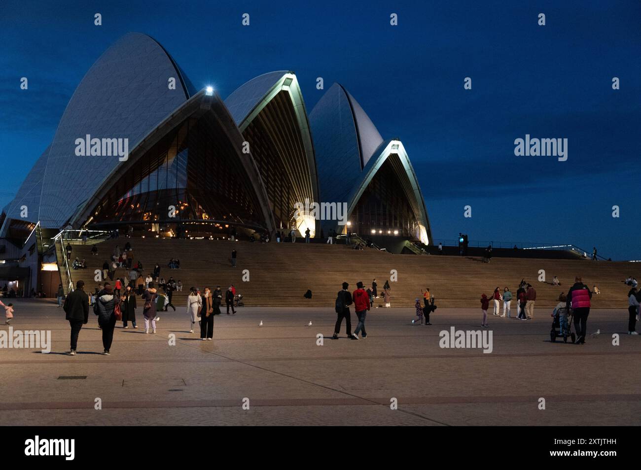 One of Sydney’s landmarks is the Opera House as dusk in Sydney, New ...