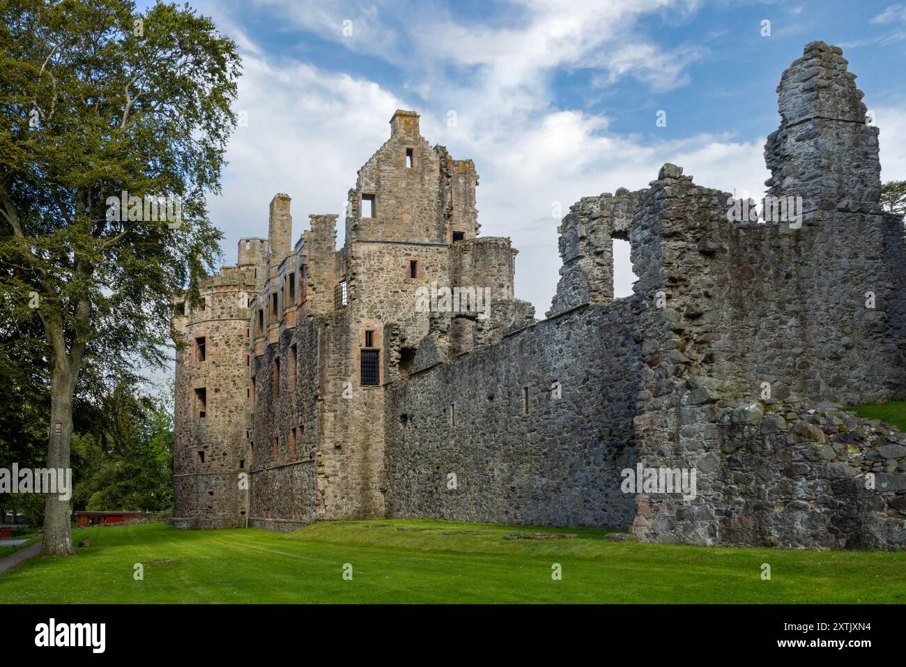 Huntly Castle is a ruined castle north of Huntly in Aberdeenshire ...