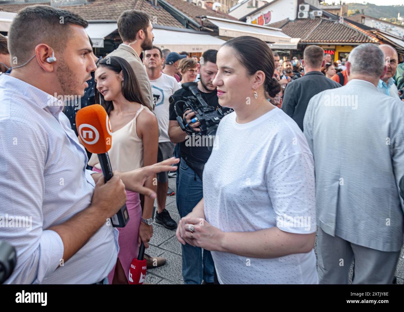 Free tasting of cevapi on Bascarsija with Mayor of Sarajevo Benjamina ...