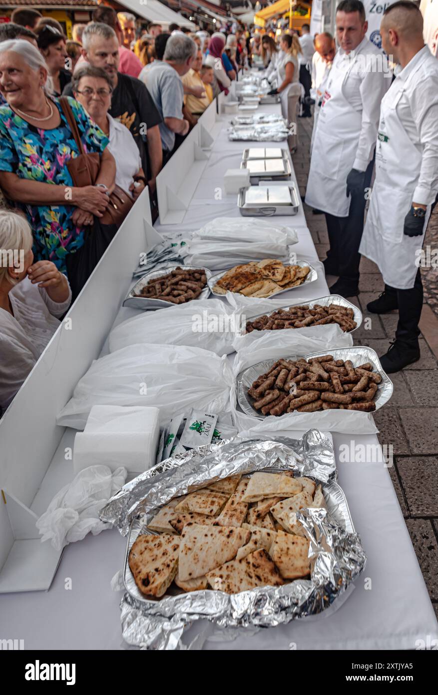 Cevapi on grill hi-res stock photography and images - Alamy