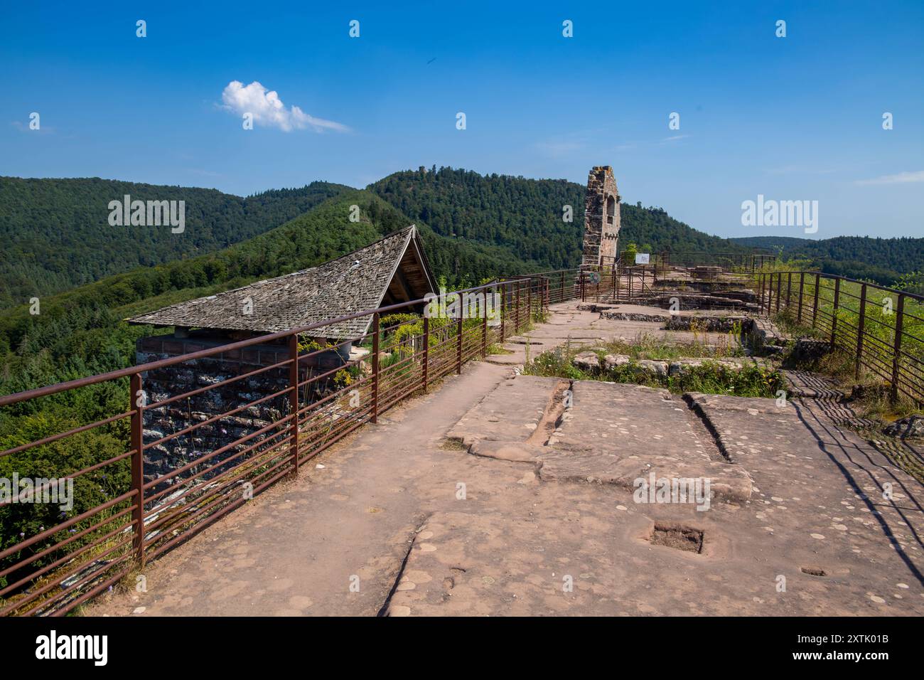 View to fleckenstein castle in alsace elsass hi-res stock photography ...
