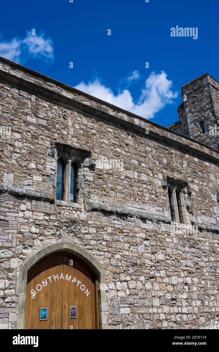 Southampton god's house tower hi-res stock photography and images - Alamy