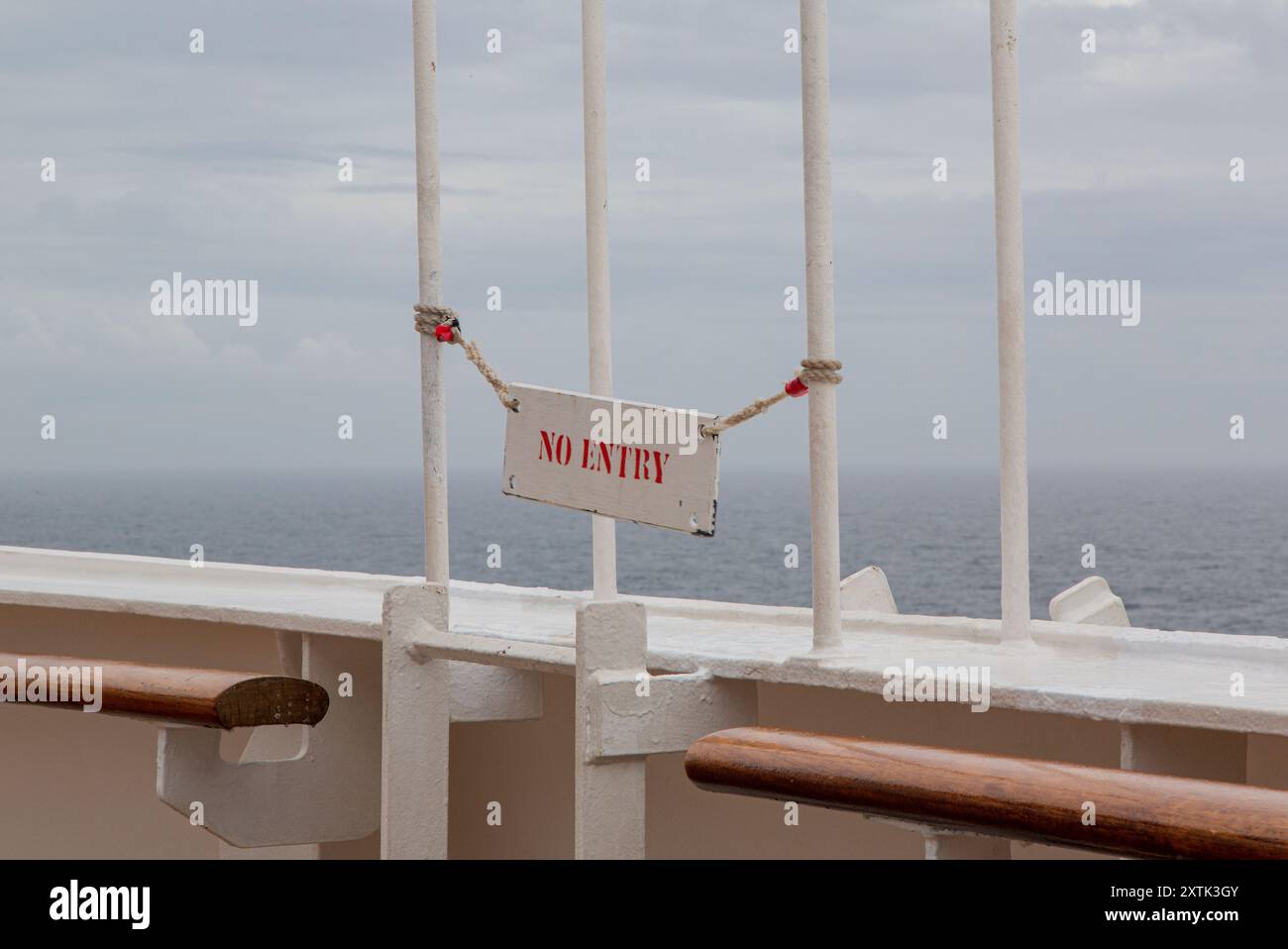 Crossing the Atlantic Ocean from Brooklyn to Southampton onboard the ...