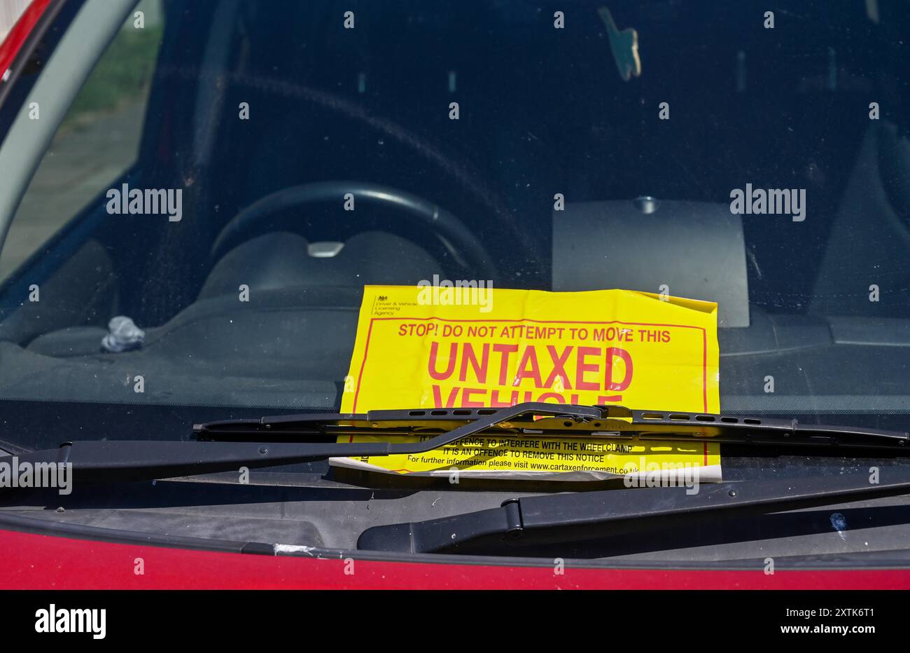 Attached car hi-res stock photography and images - Alamy