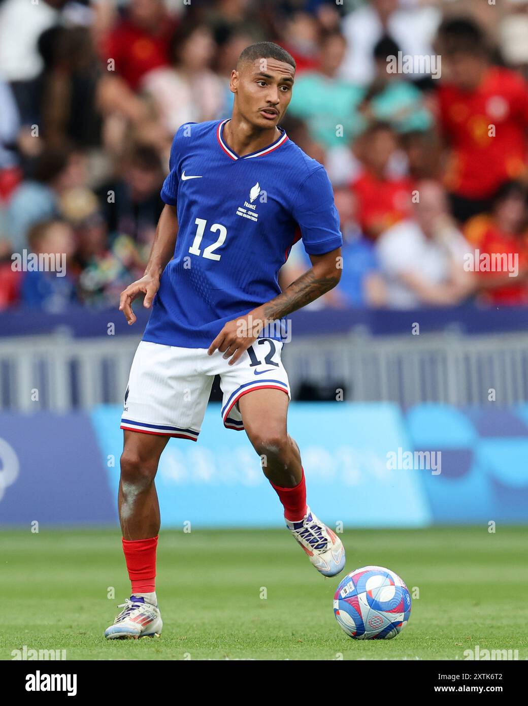PARIS, FRANCE - AUGUST 09: Enzo Millot of Team France runs with a ball ...