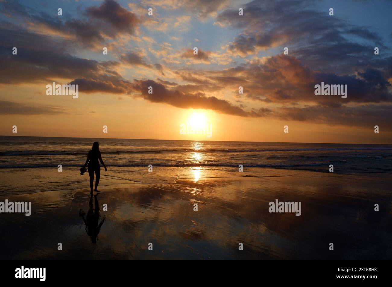 Seminyak beach bali hi-res stock photography and images - Alamy