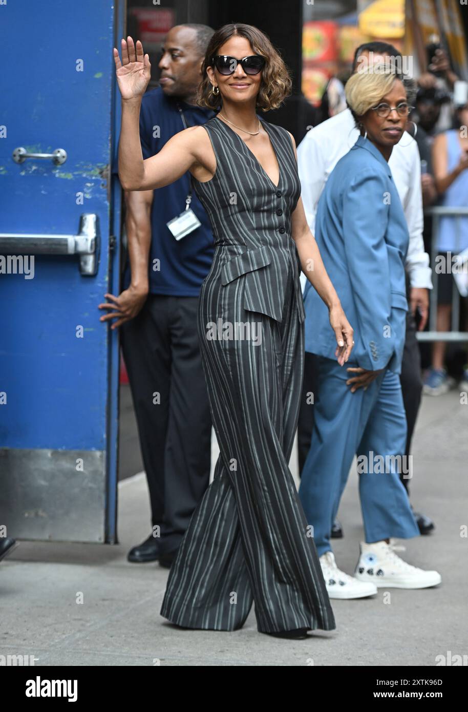 Photo by: NDZ/STAR MAX/IPx 2024 8/15/24 Halle Berry leaves Good Morning ...