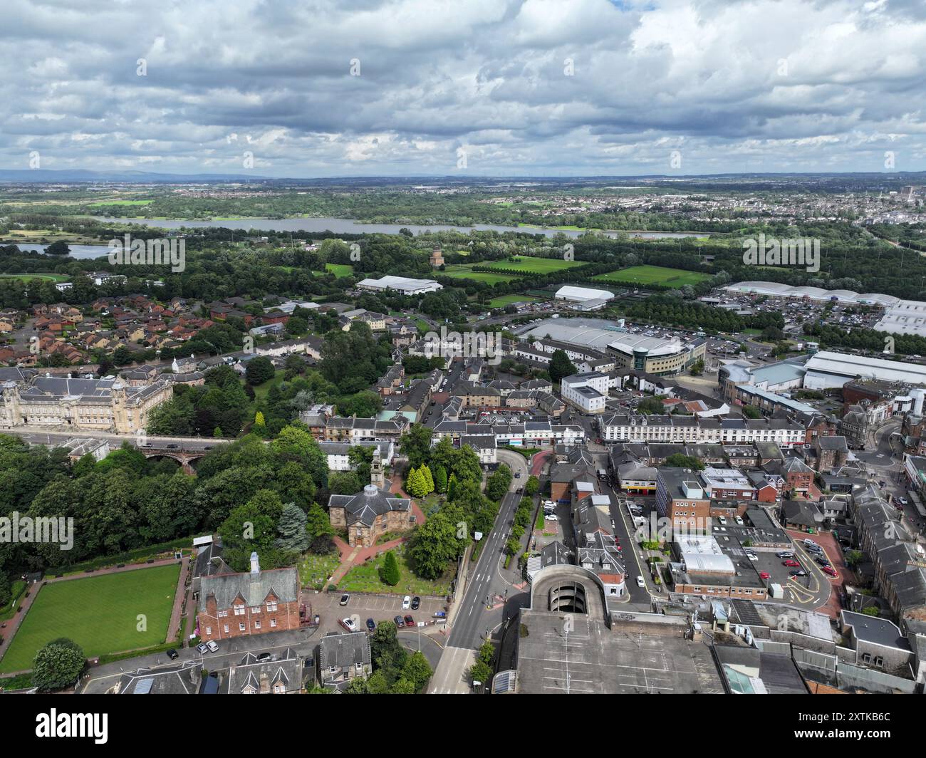 Hamilton lanarkshire town centre hi-res stock photography and images ...