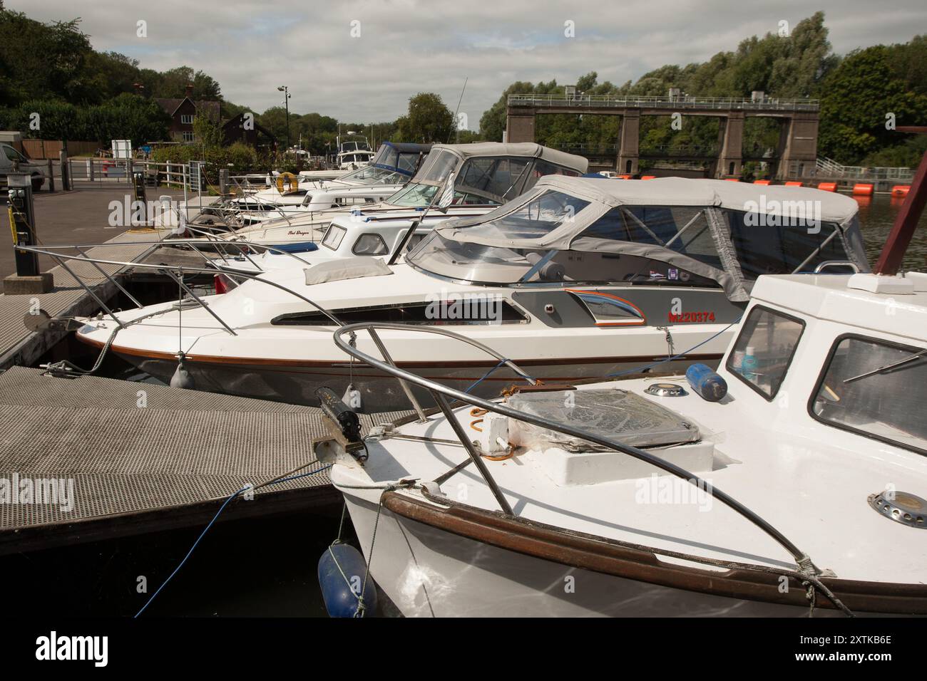 Allington Lock Maidstone Stock Photo - Alamy