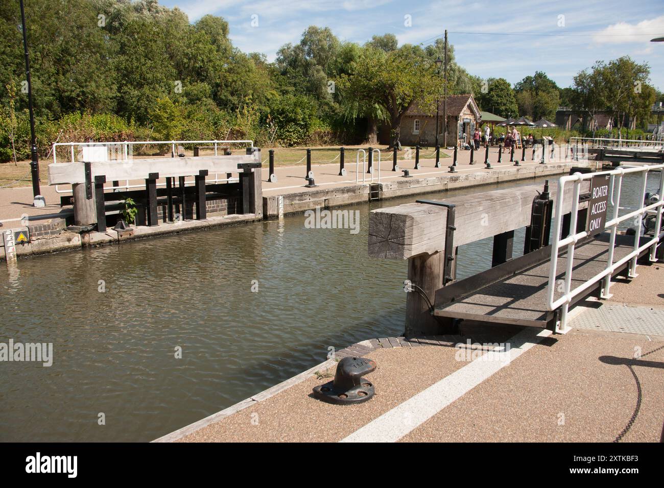 Allington lock hi-res stock photography and images - Alamy