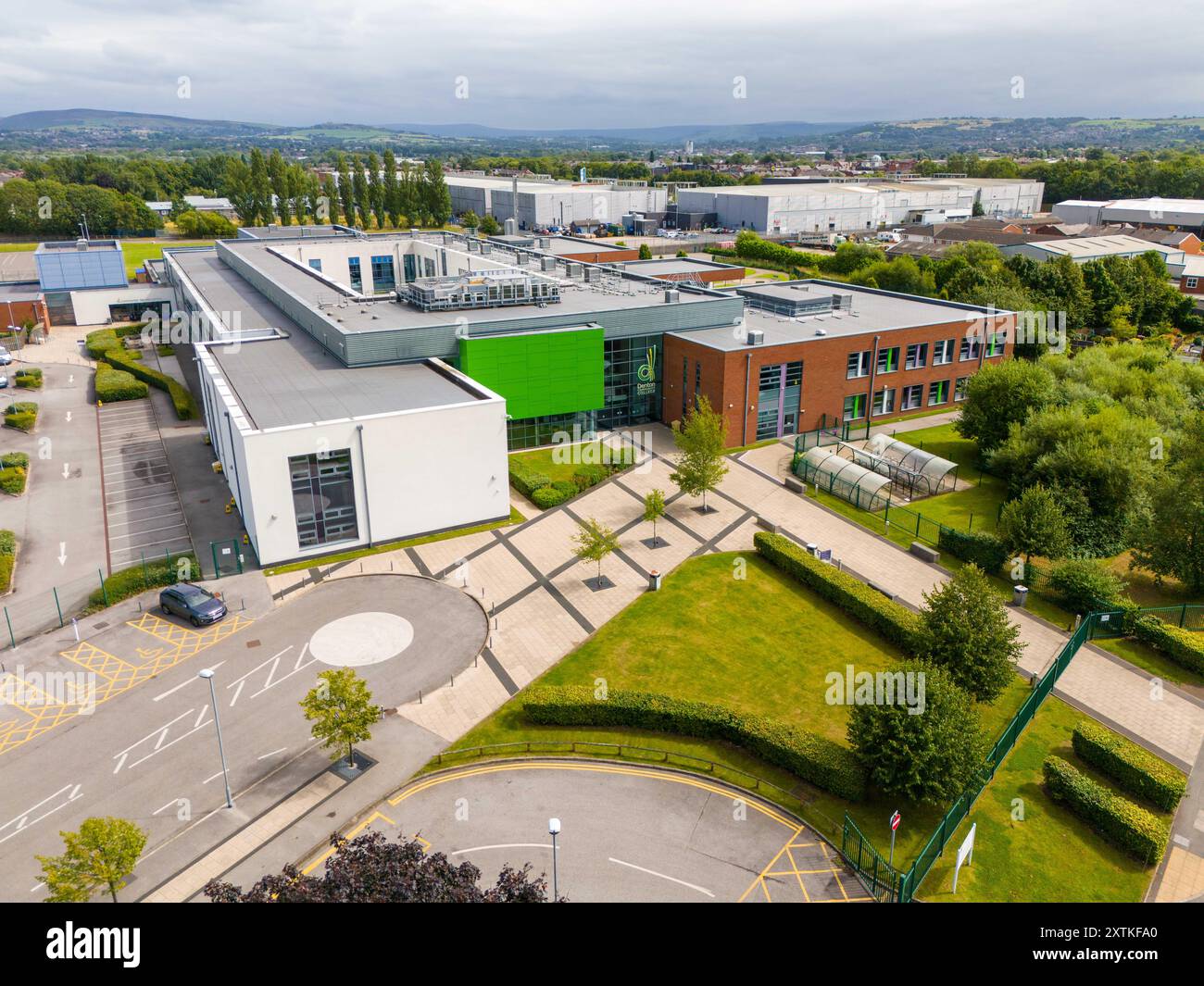 Manchester community college hi-res stock photography and images - Alamy