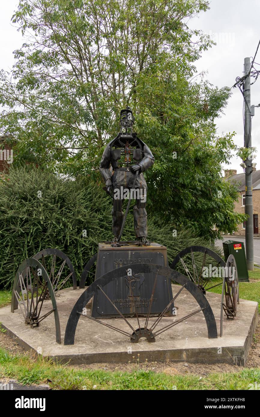 Langley Park, County Durham, UK. Langley Park Colliery memorial ...