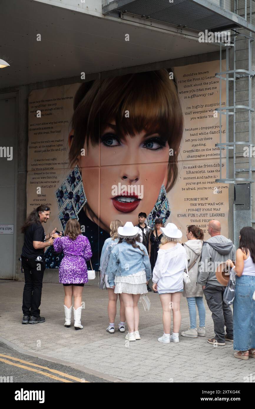 London, UK. 15 Aug 2024. Taylor Swift Fans (Swifties) can be seen at ...