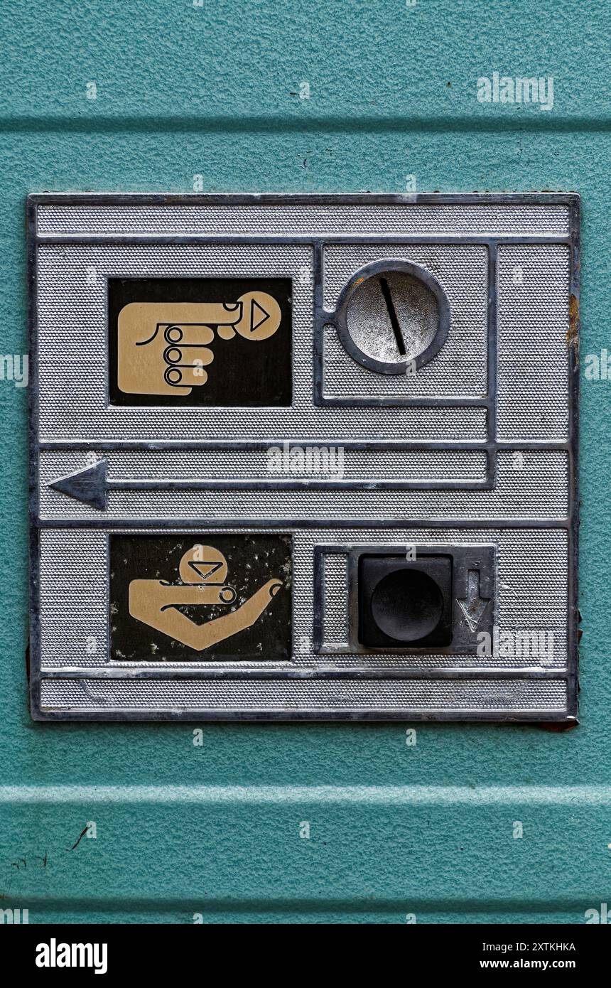 Soda machine images hi-res stock photography and images - Alamy