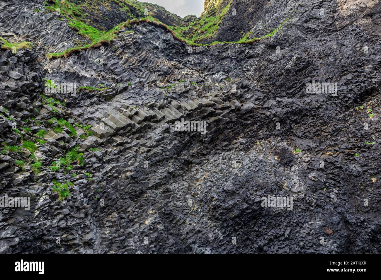 Halsanefshellir cave made of basalt columns on Reynisfjara Black Sand ...