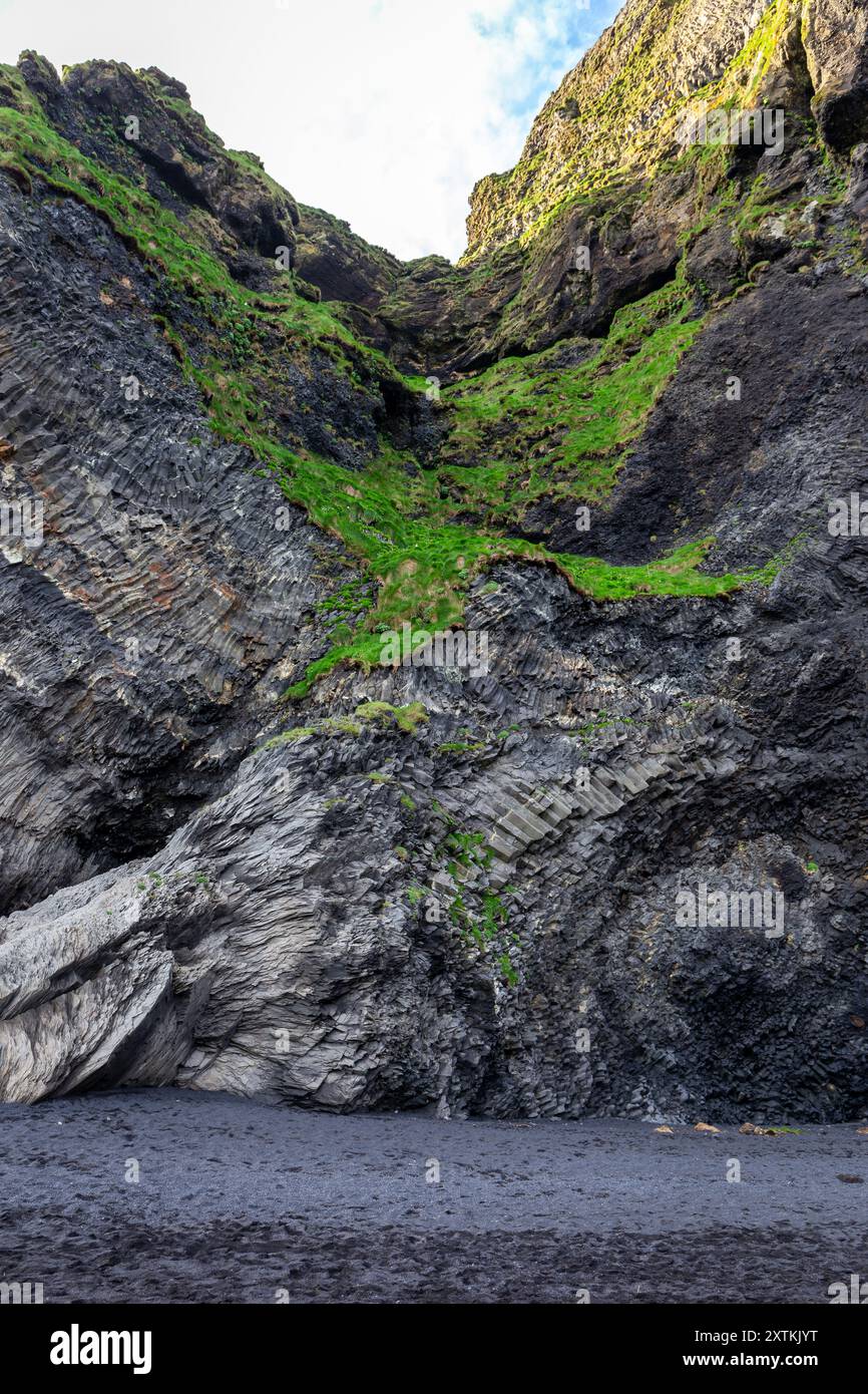 Halsanefshellir cave made of basalt columns on Reynisfjara Black Sand ...