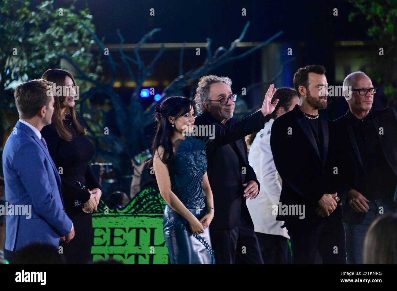 (L-R) Tommy Harper, Monica Bellucci, Jenna Ortega, Tim Burton, Justin ...