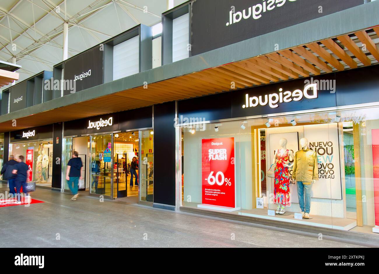 Basque clothing hi-res stock photography and images - Alamy