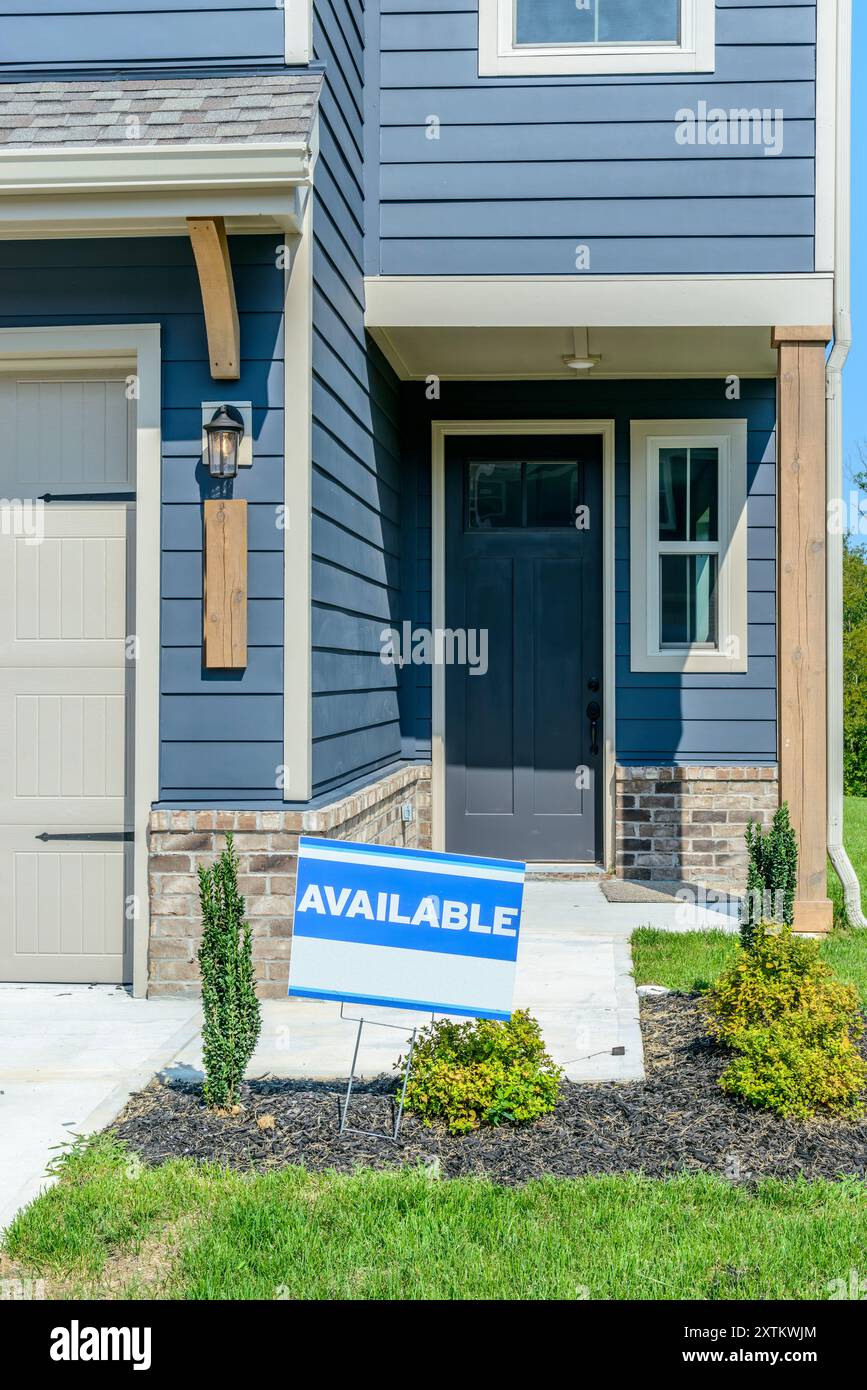 Condo for sale sign hi-res stock photography and images - Alamy