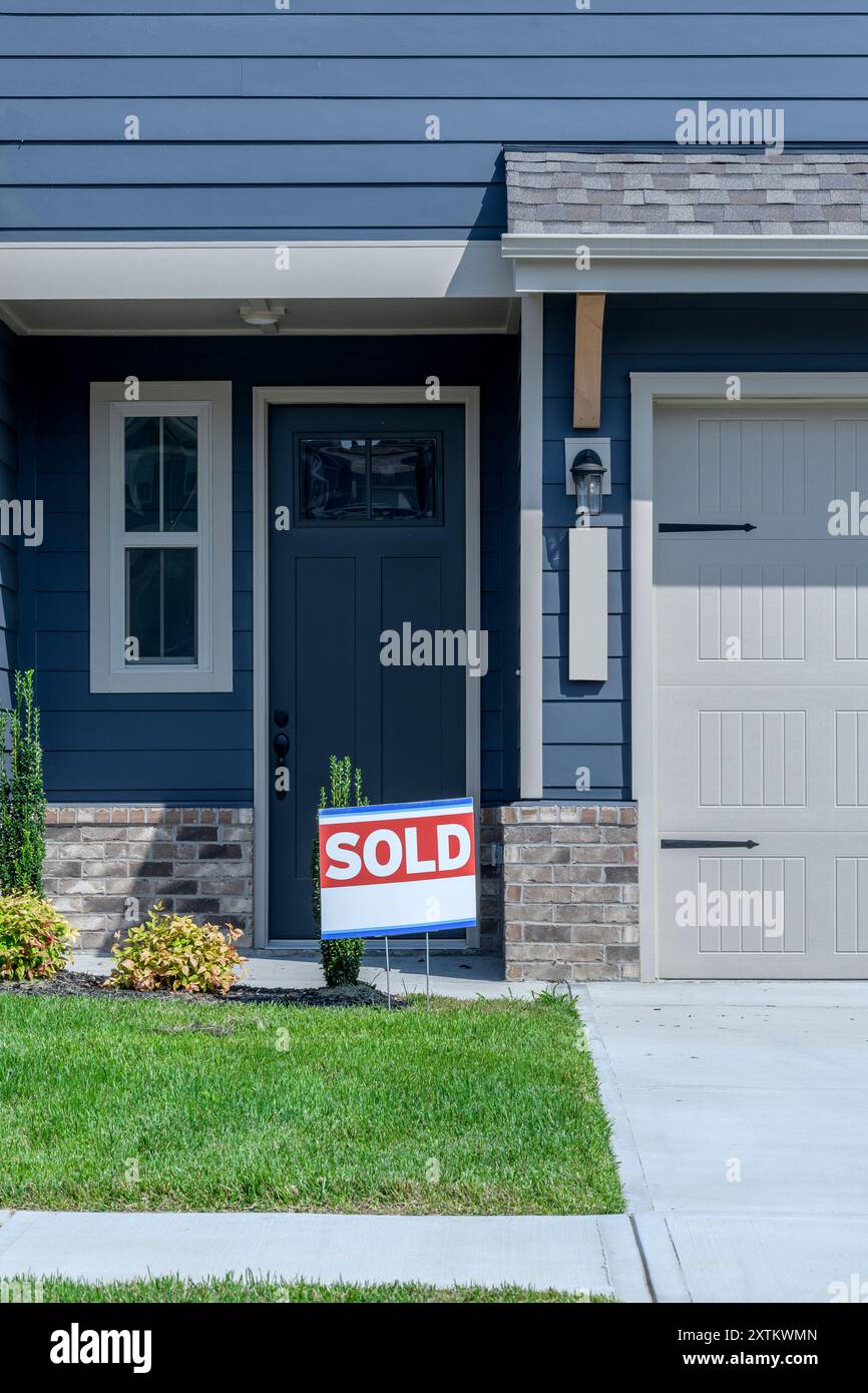 Car condo hi-res stock photography and images - Alamy