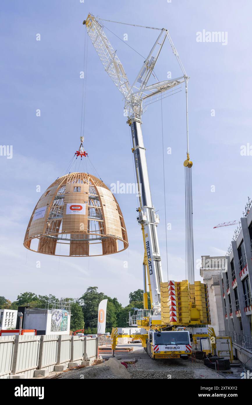 Nancy, France - Lifting with a mobile crane Terex-Demag AC 500-2 with a ...