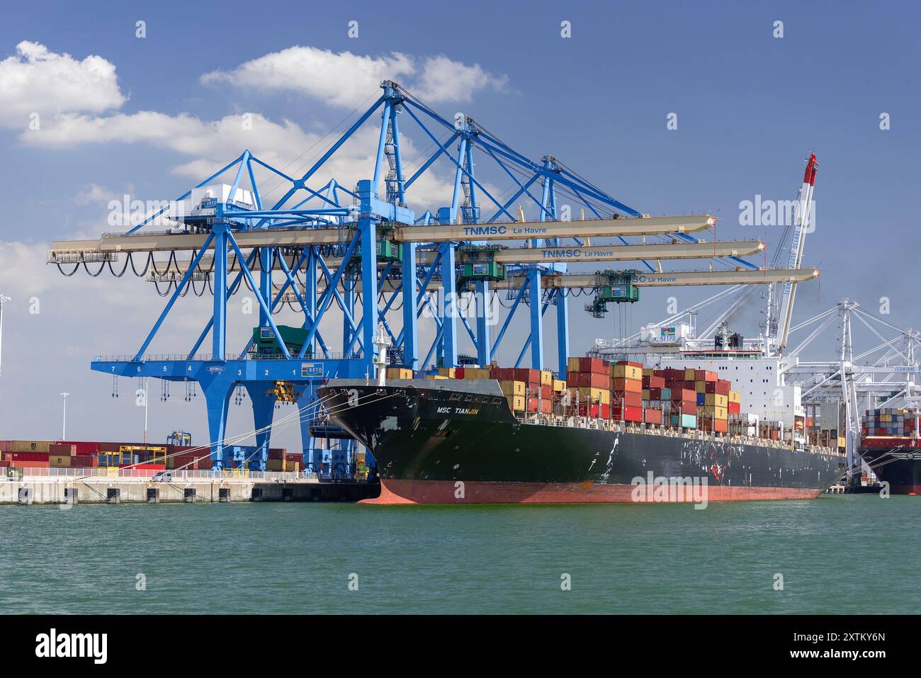 Le Havre, France - View on the container ship MSC TIANJIN alongside at ...