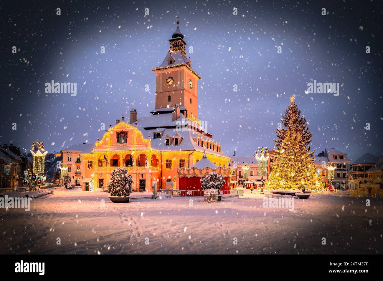 Christmas market and decorations tree in center of Brasov town ...