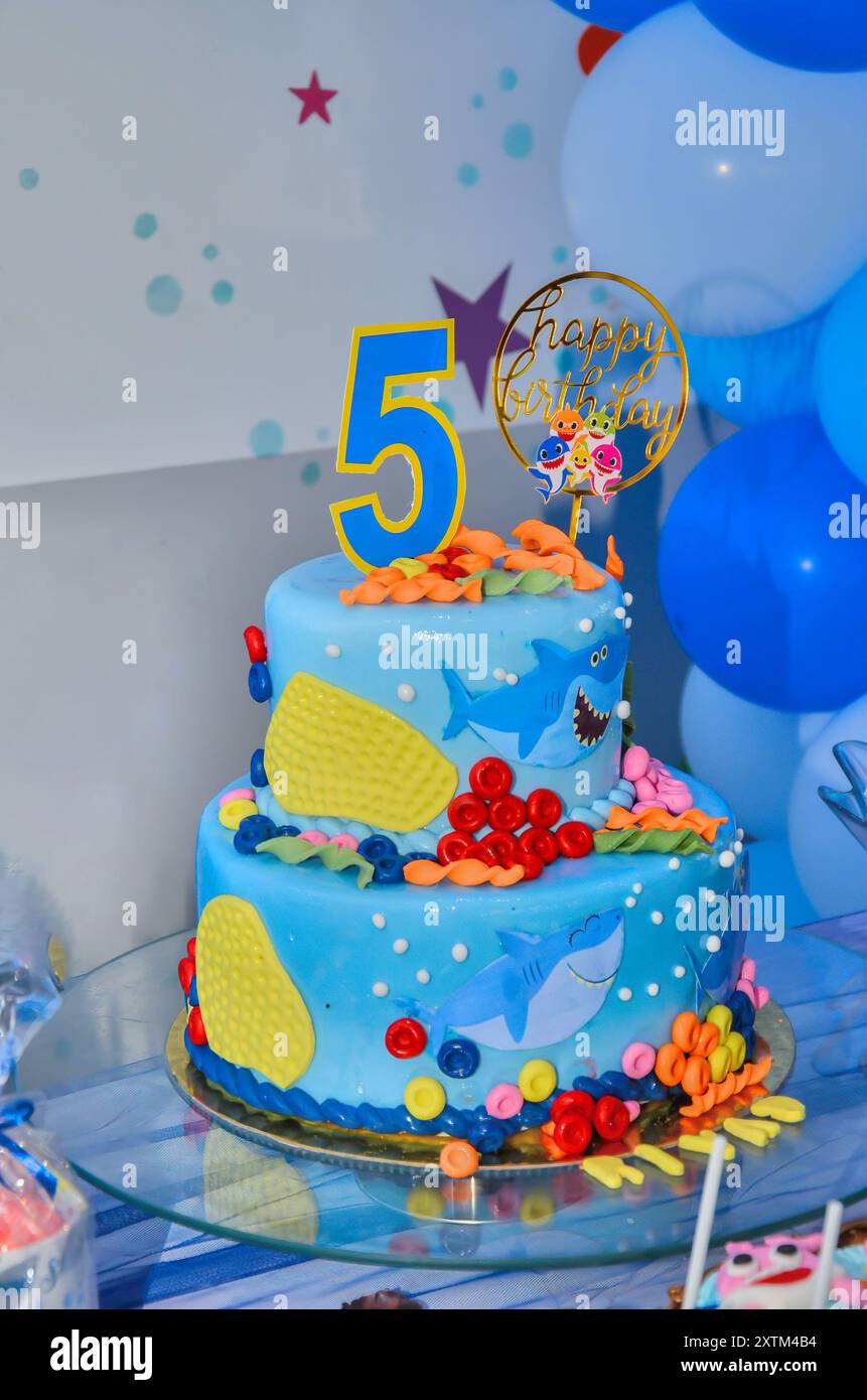 Floral shark design hi-res stock photography and images - Alamy