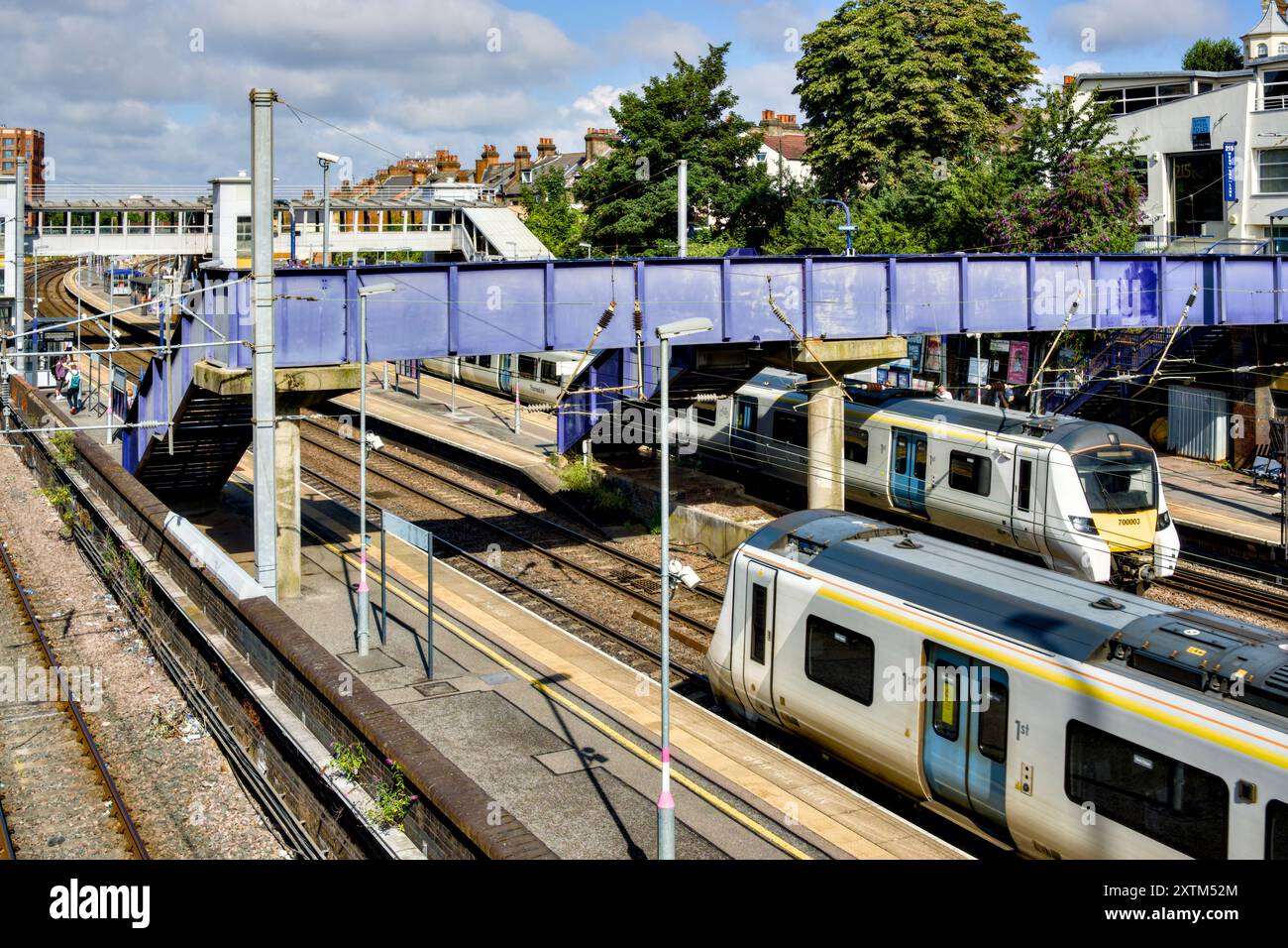 West hampstead train station hi-res stock photography and images - Alamy
