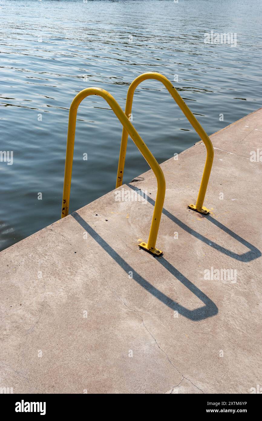 Lakeshore, pier ladder, water Stock Photo - Alamy