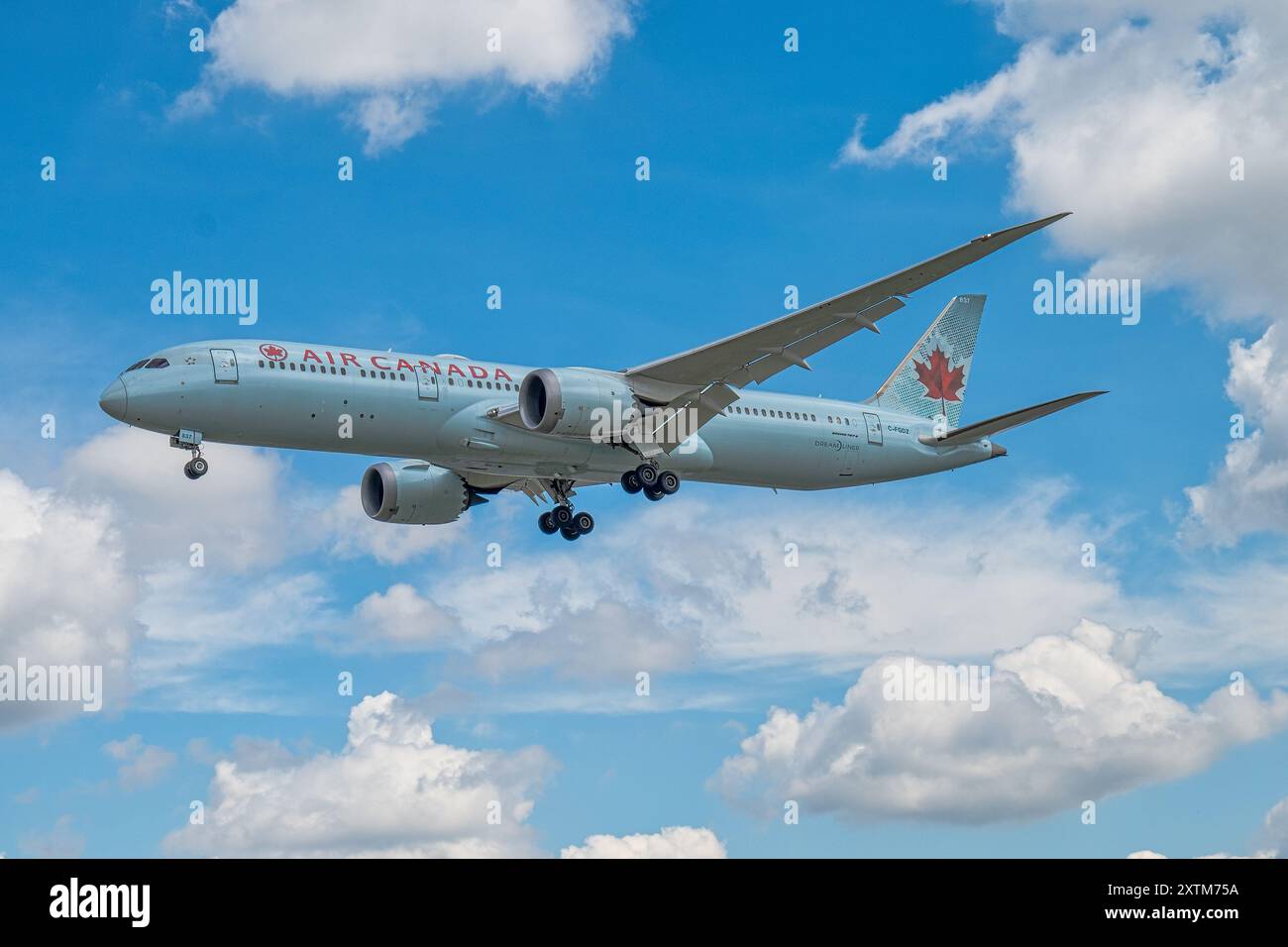 London, UK. July 14th 2024: Air Canada Boeing 787 Dreamliner on ...