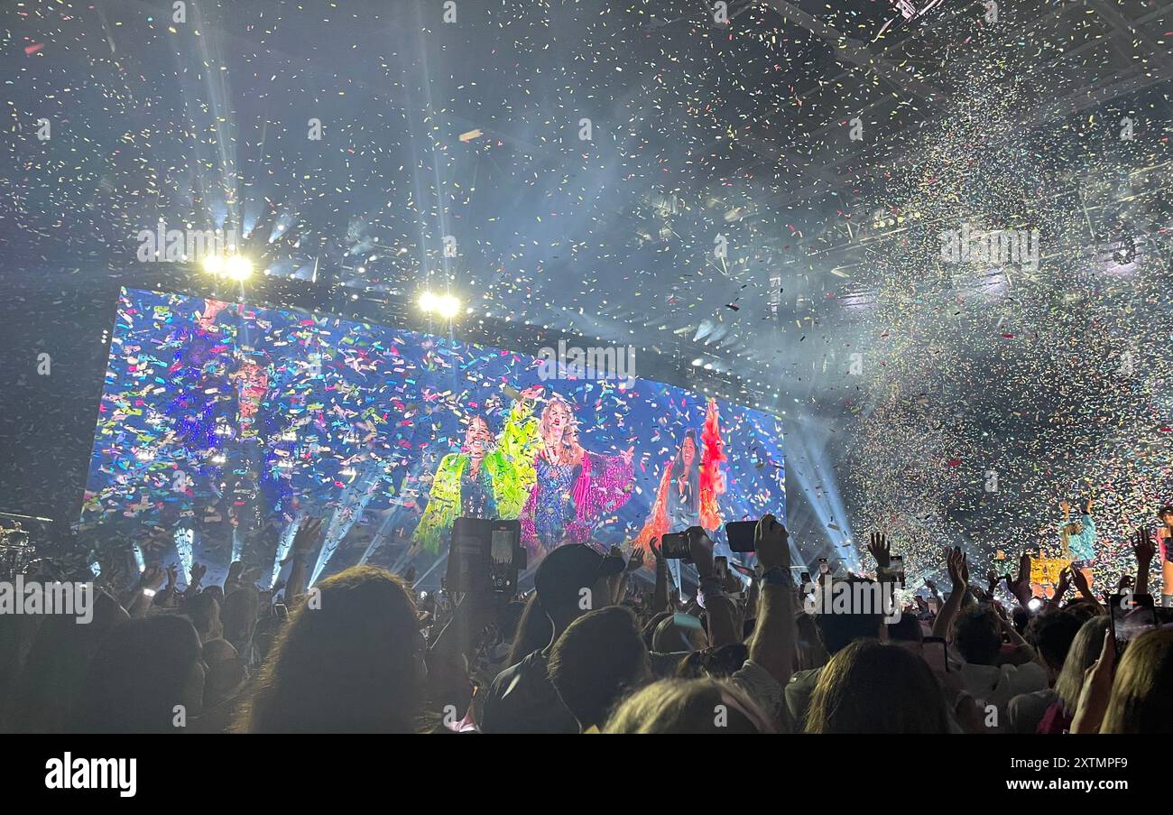 The eras tour hi-res stock photography and images - Alamy