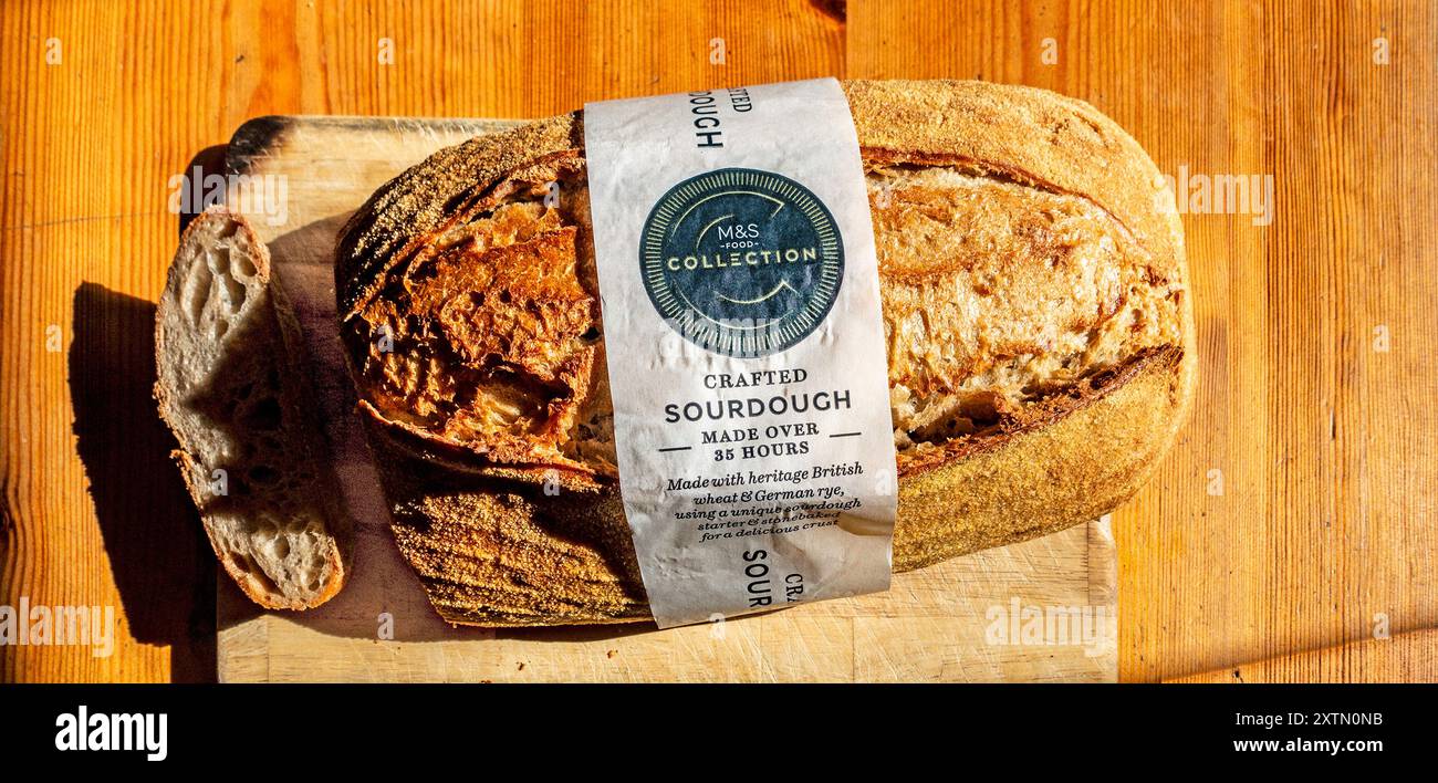 Golden loaf bread rests hi-res stock photography and images - Alamy
