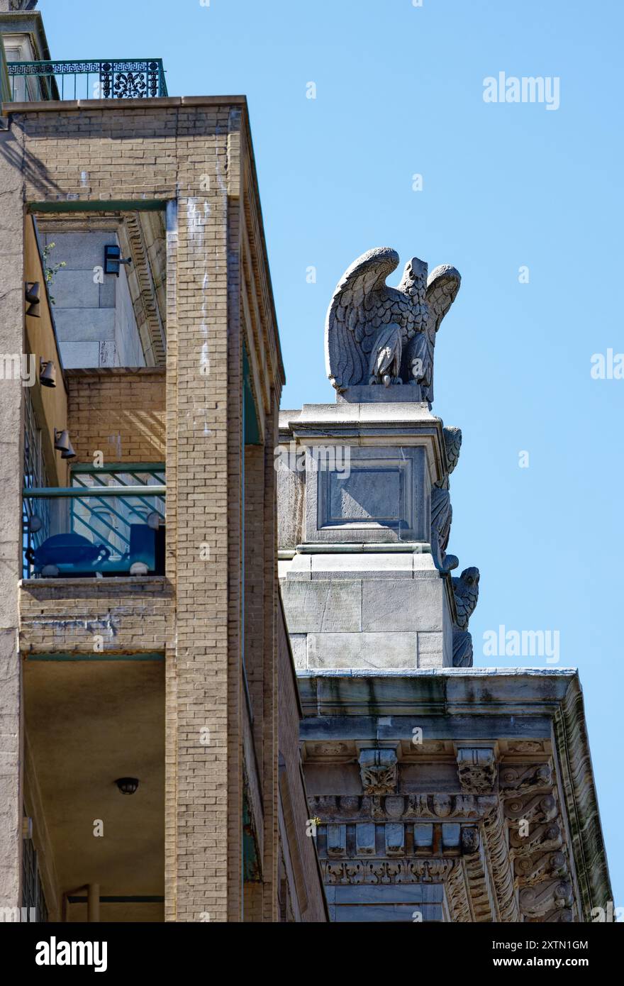 Detail: New York Life Insurance Building, aka Clock Tower Building, a ...