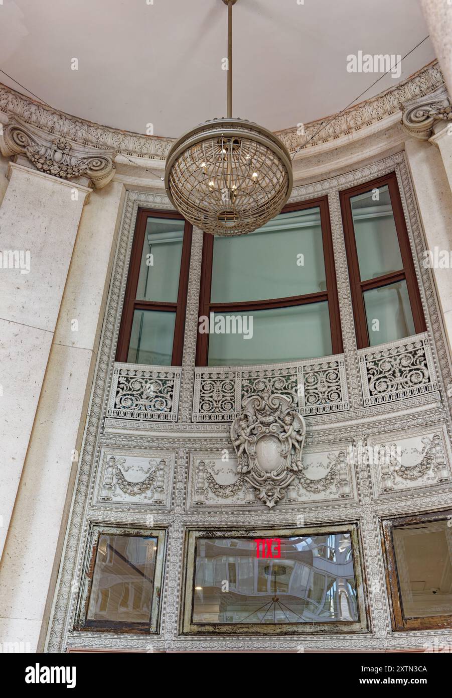 Detail: New York Life Insurance Building, aka Clock Tower Building, a ...