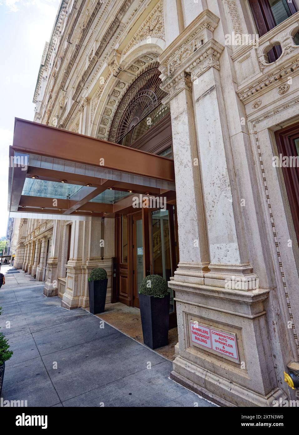 Detail: New York Life Insurance Building, aka Clock Tower Building, a ...
