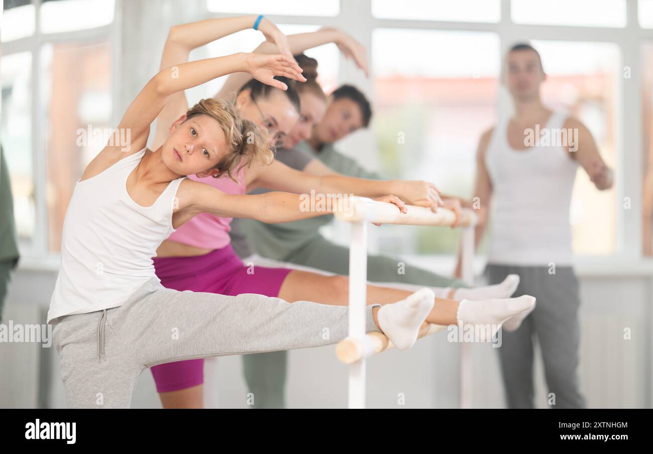 Ballet male lifting hi-res stock photography and images - Alamy