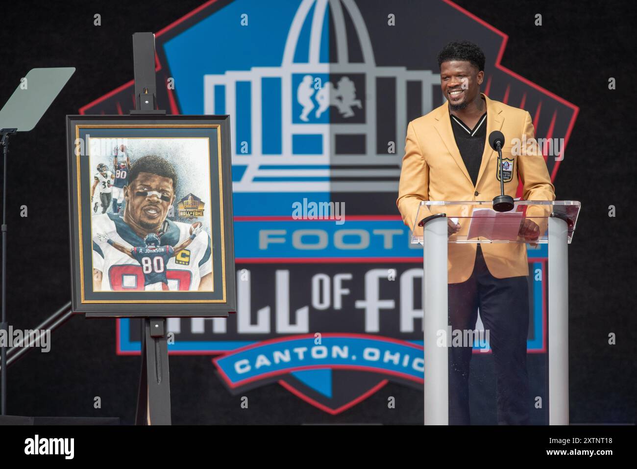 Former Houston Texans wide receiver Andre Johnson makes an acceptance ...